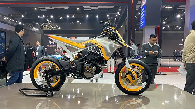 TVS presentó la RTS X Supermoto, su nueva supermotard - Exclusivo Motos
