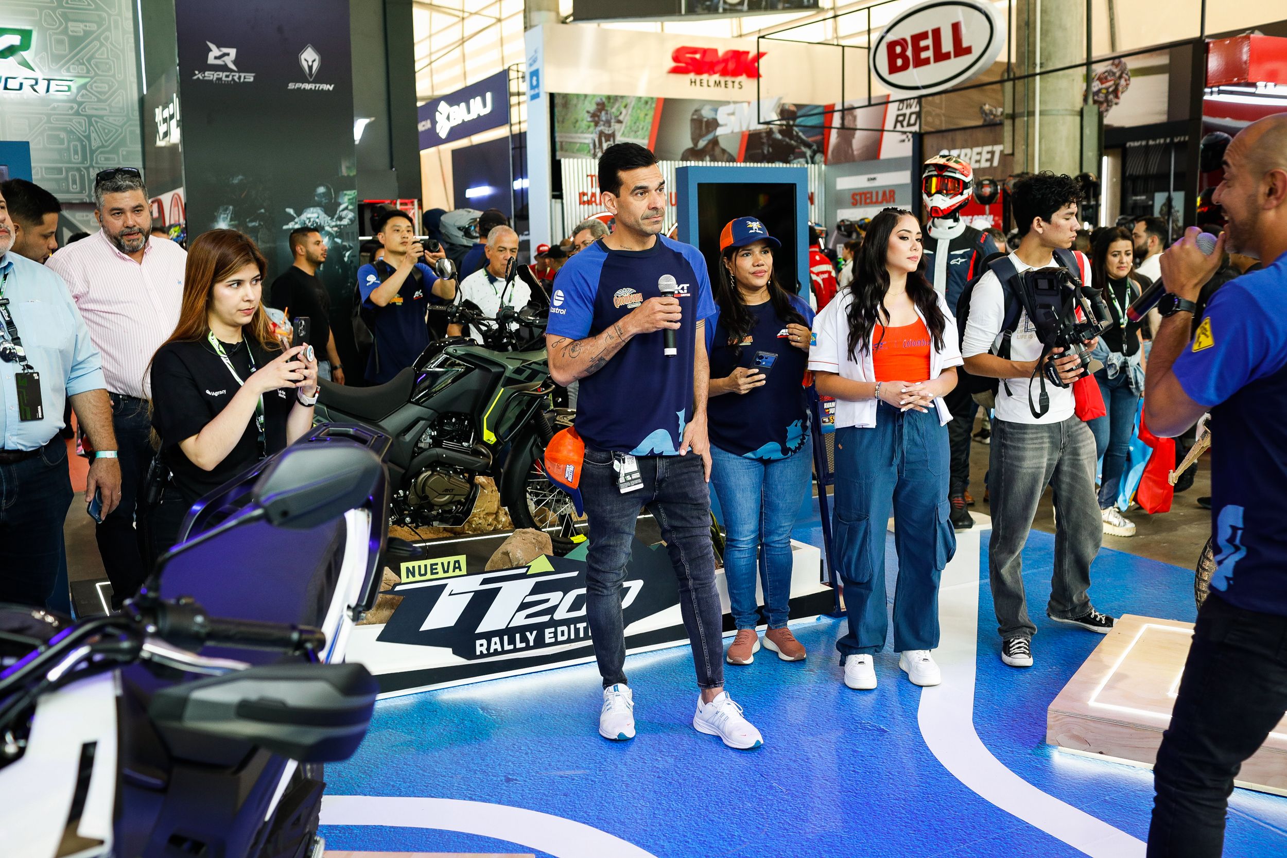 AKT da un salto de calidad en la Feria 2 Ruedas (F2R) 2025 - Exclusivo Motos