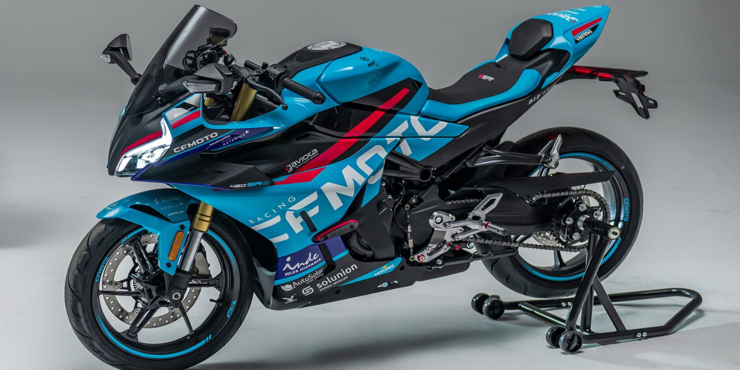 CFMOTO 450SR Champion Edition: un homenaje a David Alonso - Exclusivo Motos